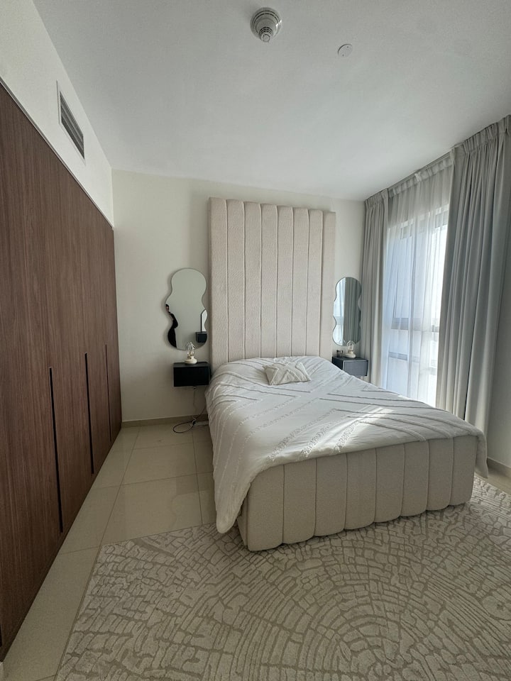 Uptown 1bhk W/ Mall Access - Sharjah