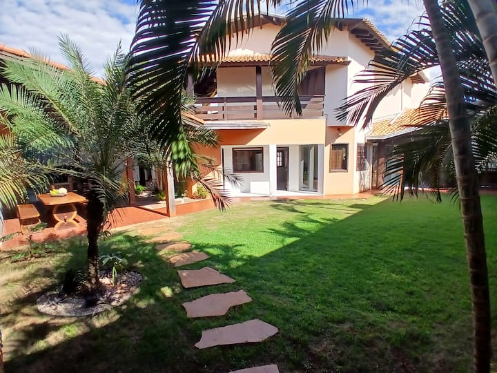 Casa Colonial No Centro. Tga - Tangará da Serra