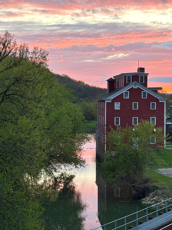 Mill Creek Suite - Potter’s Mill - Bellevue, IA