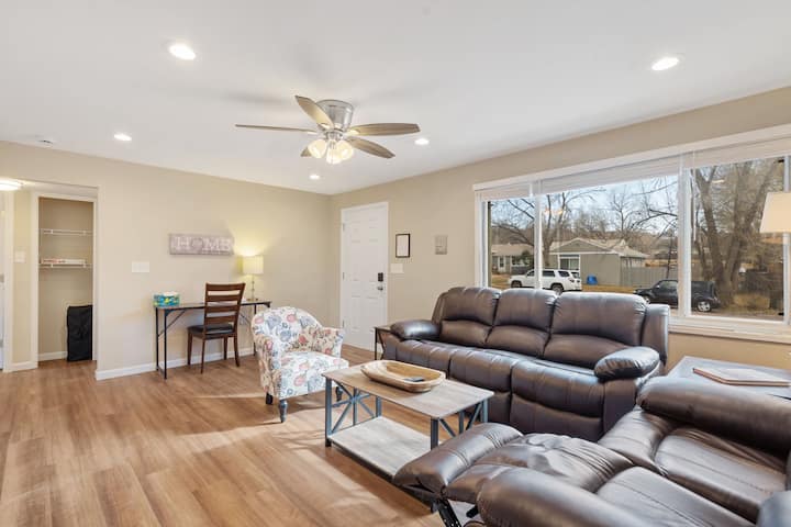 Westside Gem Minutes From It All! - Manitou Springs, CO