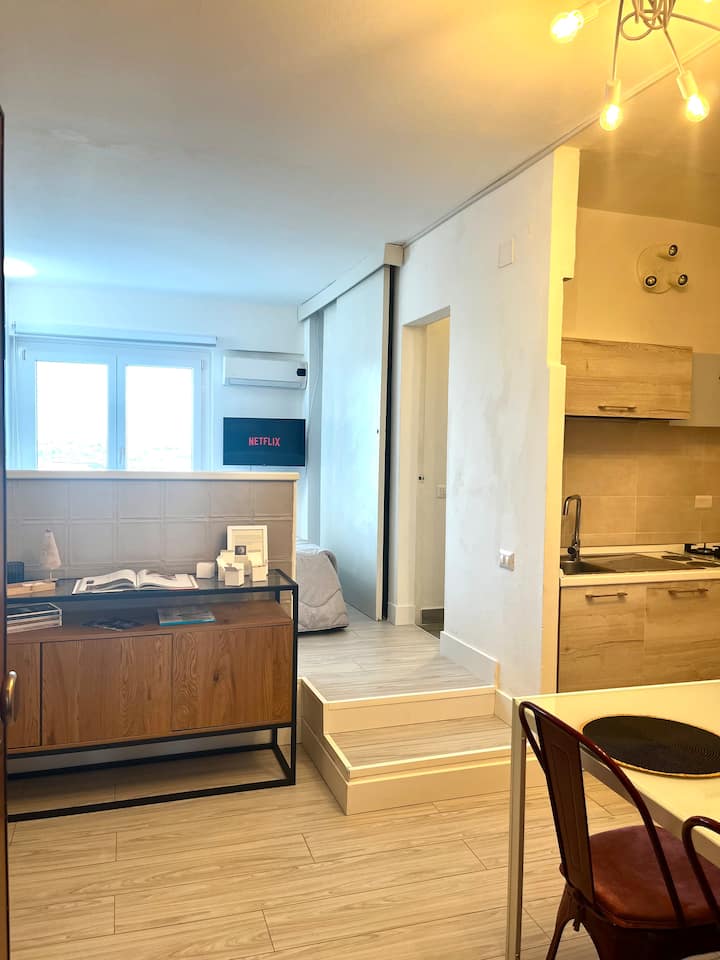 Urban House: Monolocale Moderno E Accogliente - Nuoro