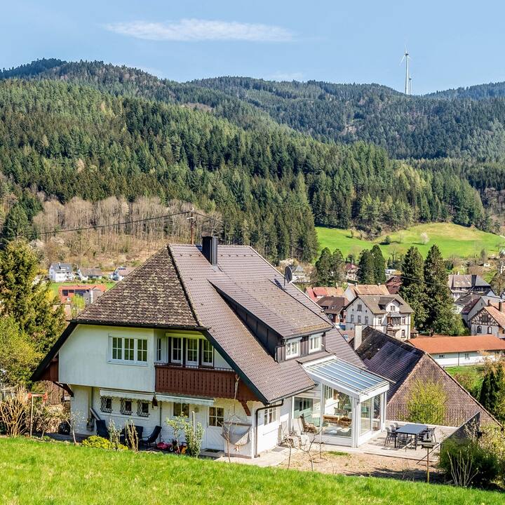 Maison Forêt-noire Familiale, Vue Superbe - Hornberg