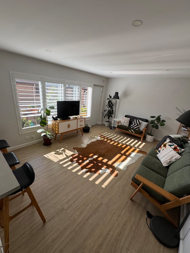 Relaxed Beach Retreat - Coogee