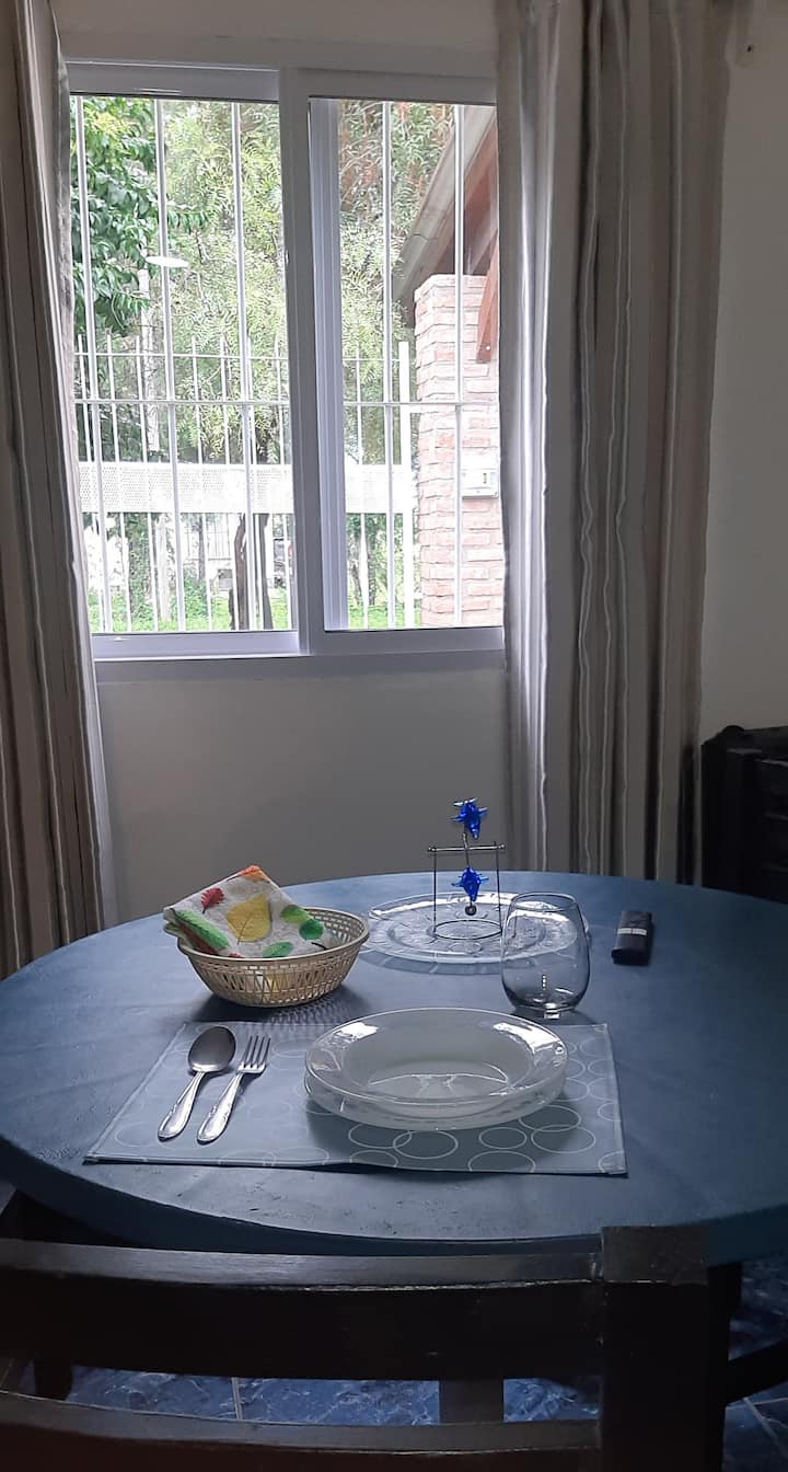 Familiar, Equipado, Garaje, Cerca Del Aeropuerto. - Salta