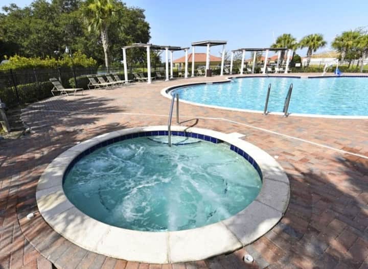 Spacious 4bedroom Townhome - Orlando International Airport (MCO)