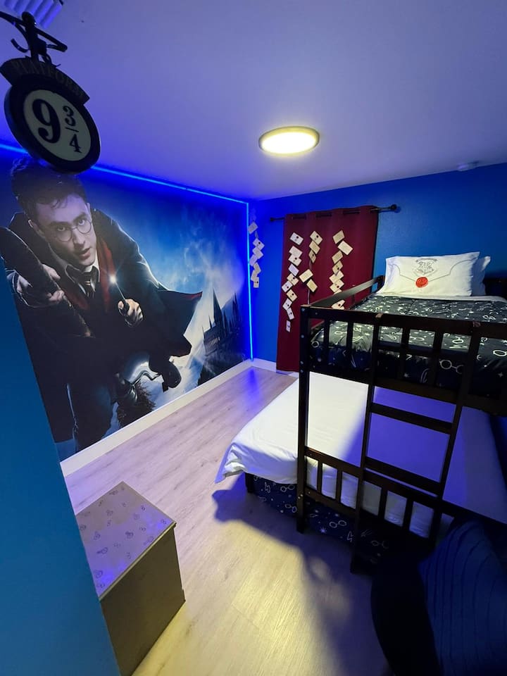 Playstay • Private Heated Pool & Bbq - Townhome - Kissimmee, FL