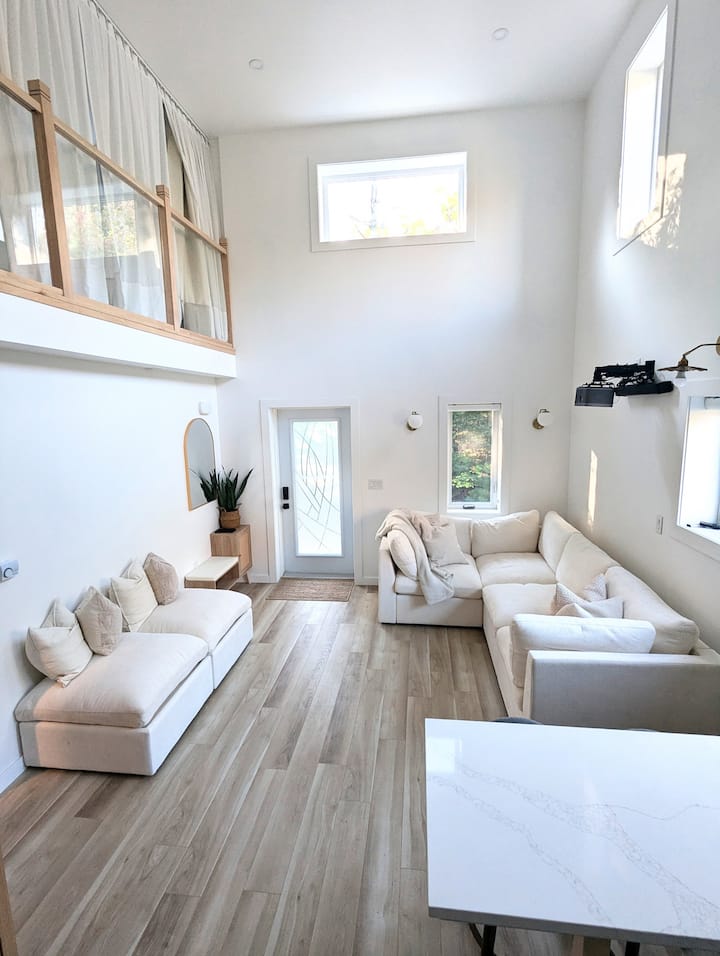 Modern Loft By Lake - Nature Escape In The City - Halifax