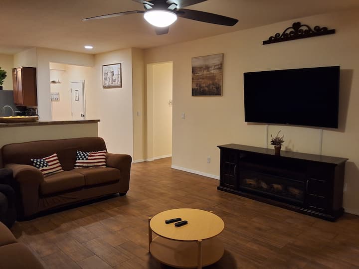 Bosque De Oro Home - Albuquerque, NM