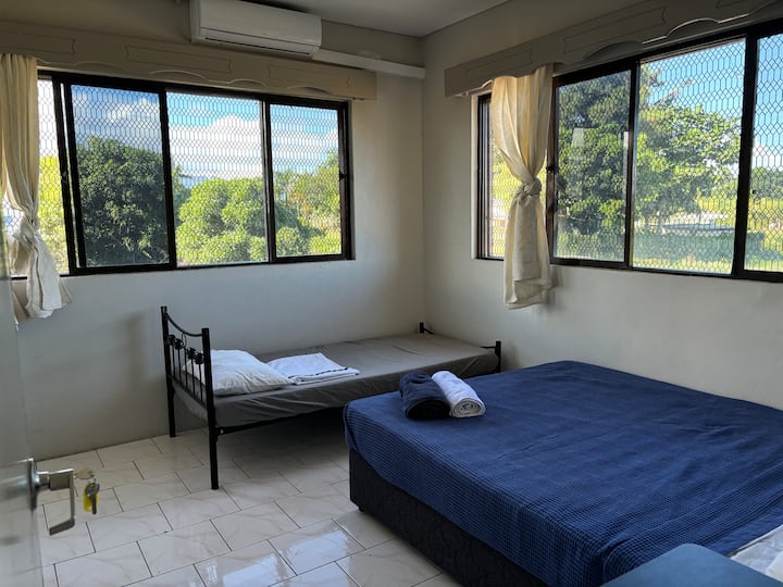 Family Room In Namaka - Nadi