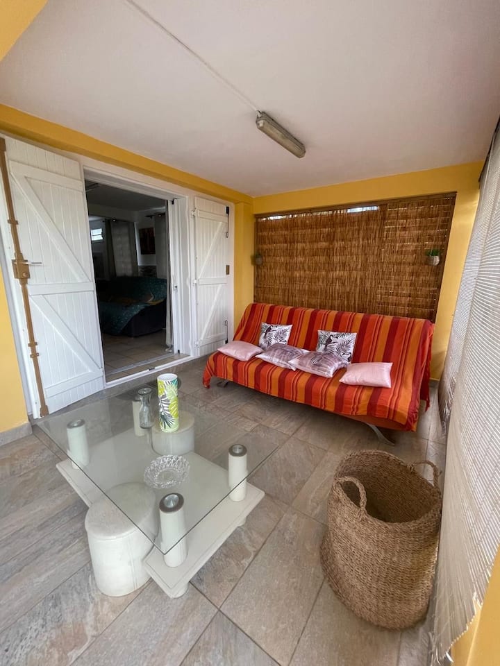 Appartement T2
 Lieu Paisible - Fort-de-France