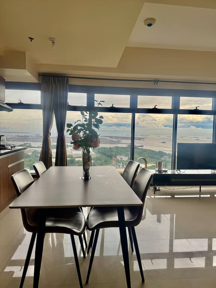 Levi&moon's  Luxurious Haven In The Sky 2bathrooms - Manila