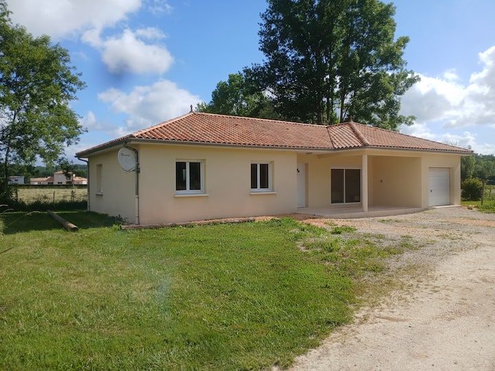 Cœur De La Vallée De La Dordogne En Campagne . - Département Dordogne
