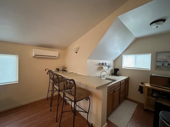 Quiet Verona Beach Apartment - Sylvan Beach