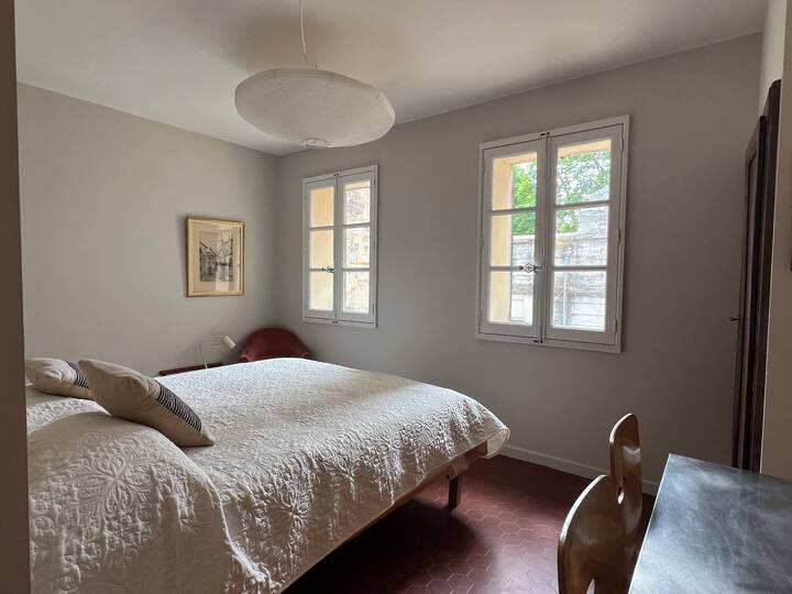 Central Bedroom With A View - Avignon