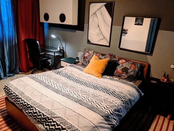 Spacious Masterbedroom - Singapur