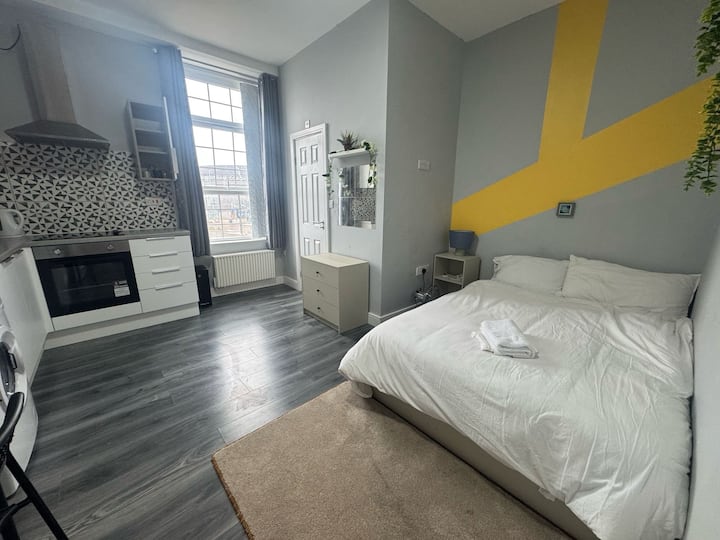 Stylish Digbeth Private Studio Apart City Centre - Birmingham City University