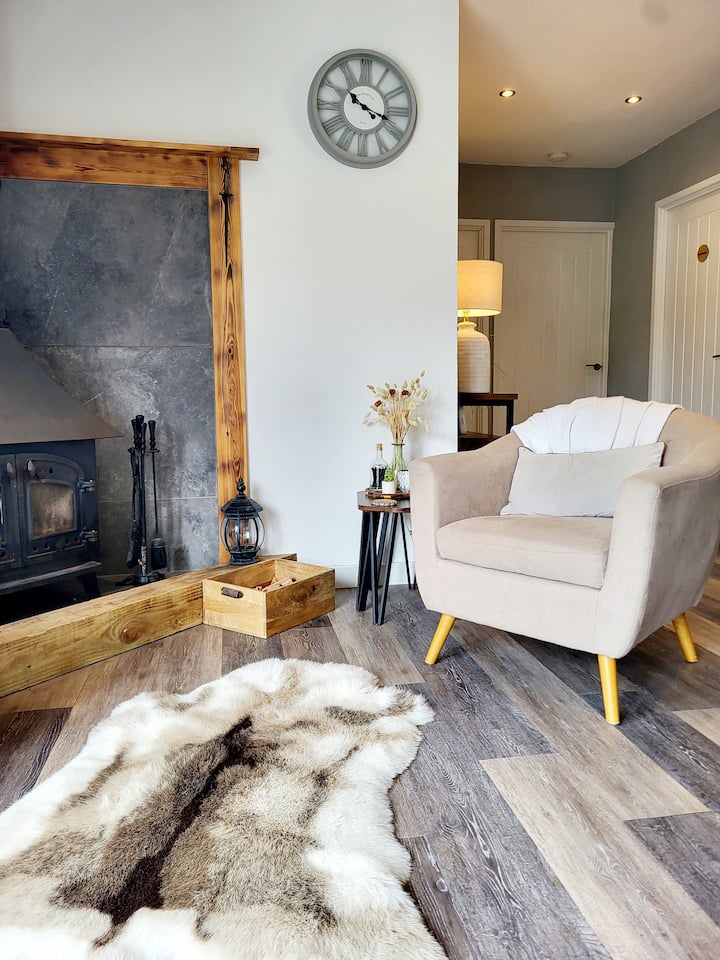 Woodland View Retreat • Luxury Stay, Endless Fun - 브롬스그로브