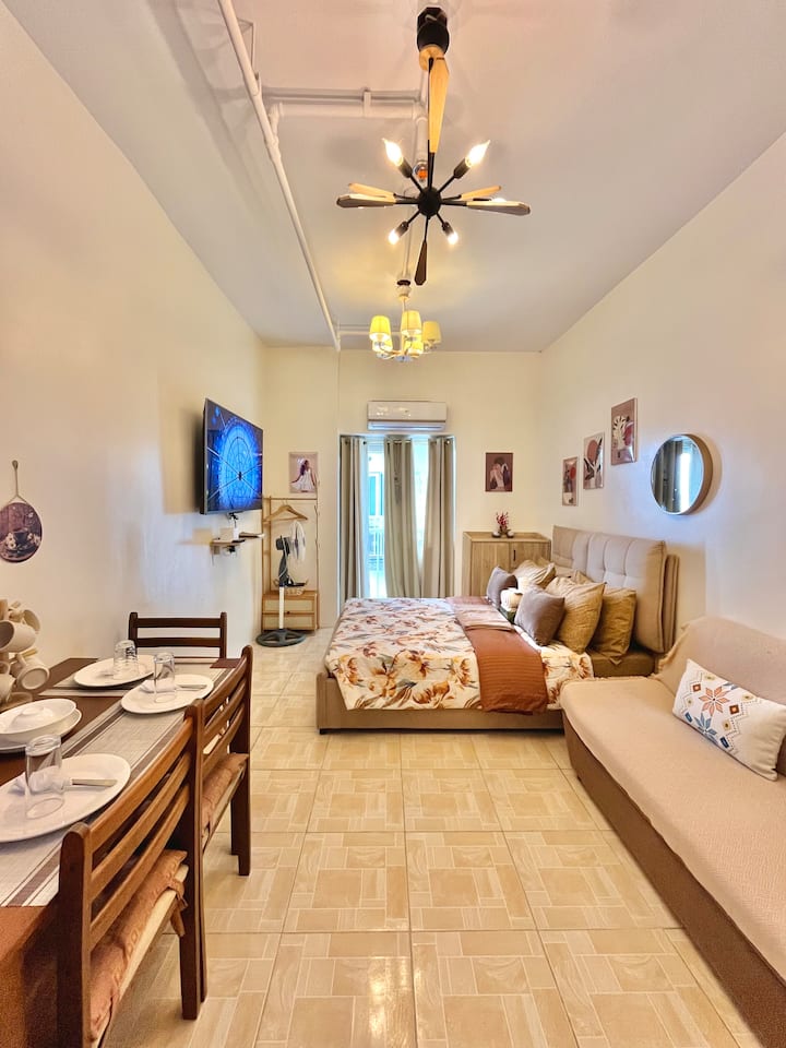 Casa Valencia - Quezon City