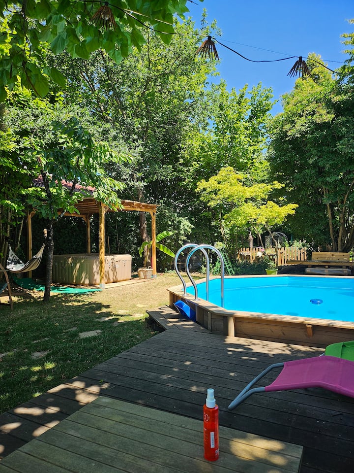 Maison Cottage Au Calme  Jardin Piscine - Dijon