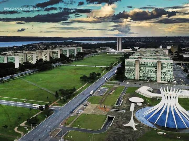 Vila Planalto - 2 Apartamentos + Rooftop • 4qts - Brasilia