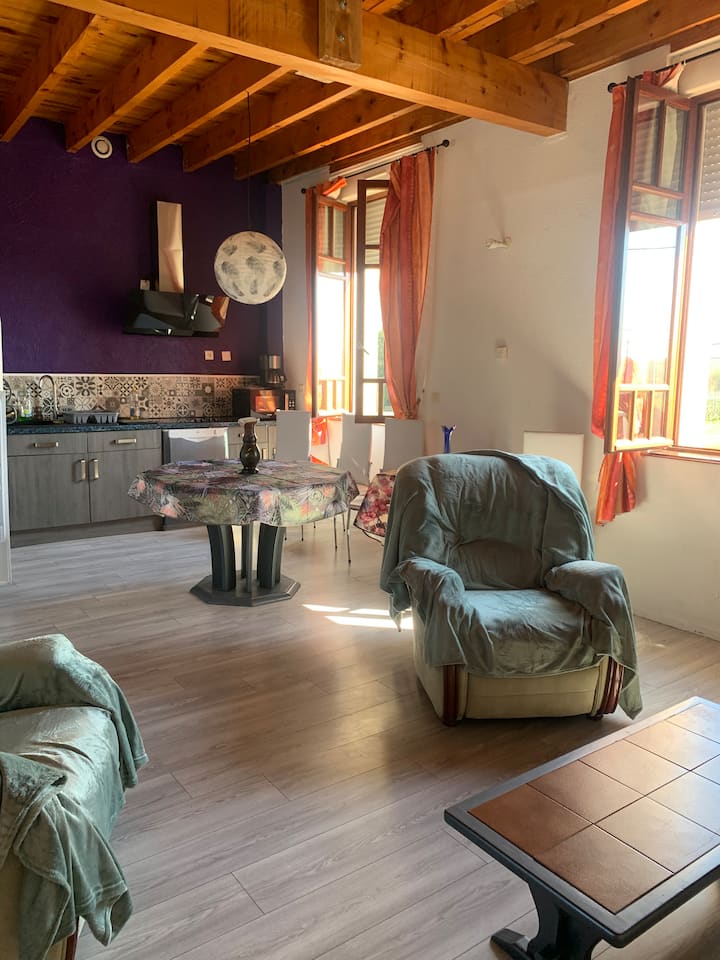 Cars: Supert3.72 M2.4 Couchages Max.clair.terrasse - Blaye