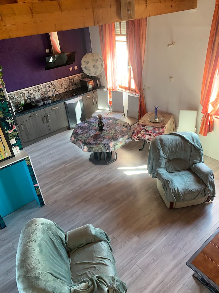 Cars: Supert3.72 M2.4 Couchages Max.clair.terrasse - Blaye