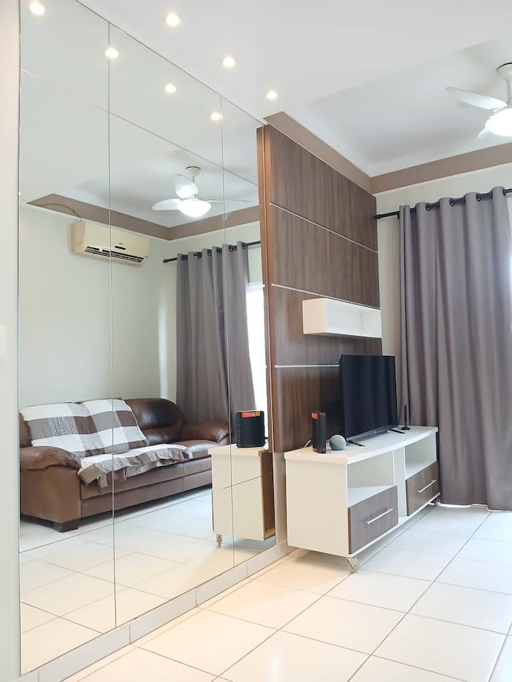 Lindo Apartamento No Jd. Botânico 2/4 Ar E Garagem - Ribeirão Preto