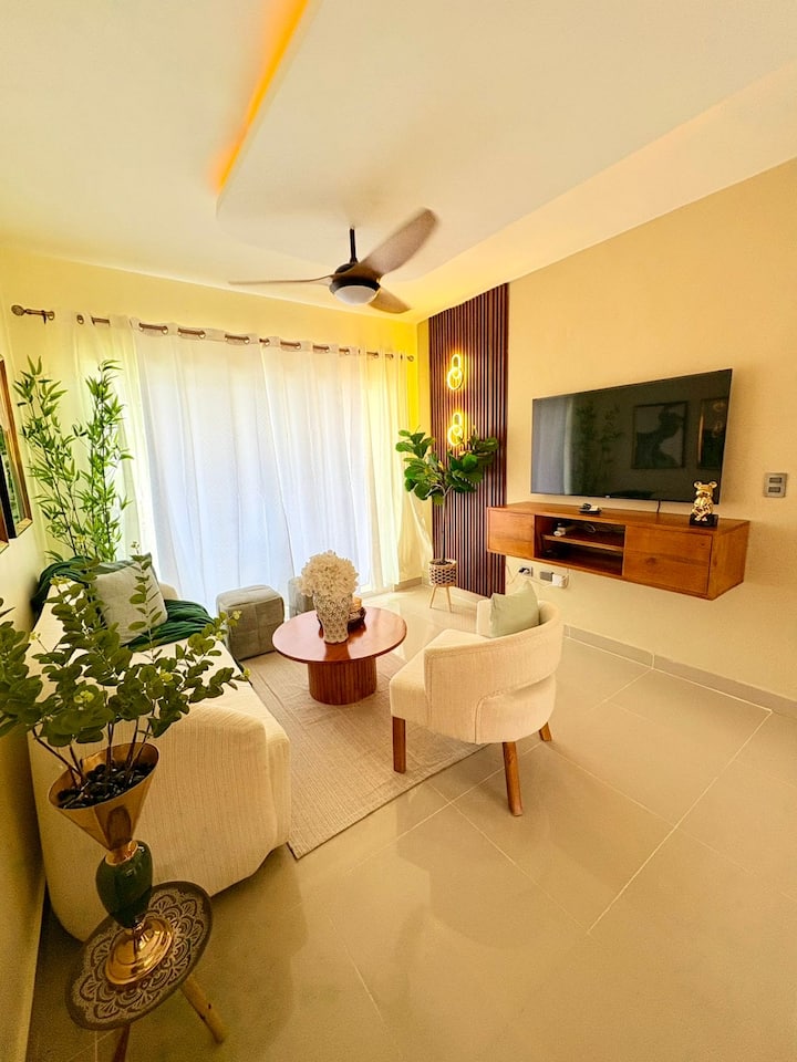Luxury 541 Pc - Punta Cana