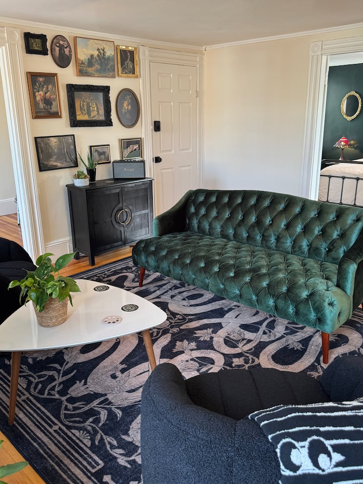 2 King Bedrooms + Balcony + Parking! •Lucky 13• - Beverly, MA