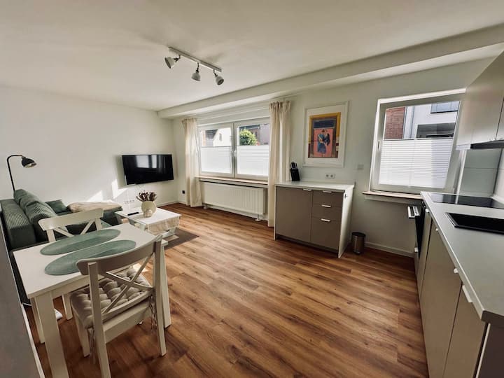 Neu! Moderne Wohnung Im Herzen Von Baesweiler - Herzogenrath