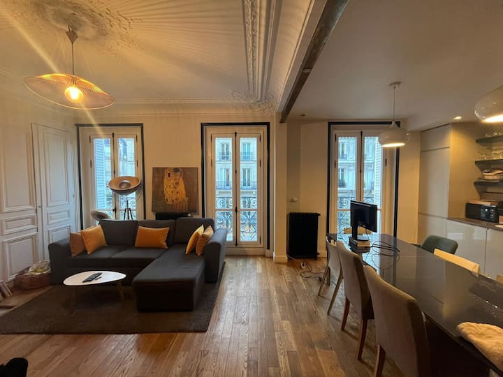 Chic & Sunny Nest In Le Marais - Paris