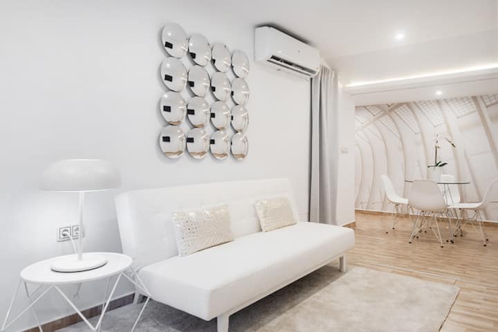 Estilo Y Buena Ubicación - Estancias De Temporada - Valencia