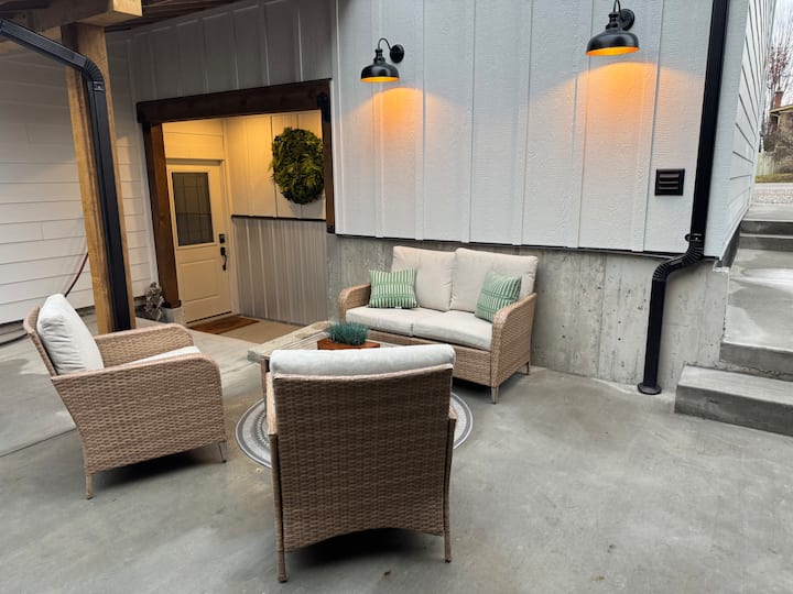 Country Getaway In Heart Of Kelowna - Kelowna