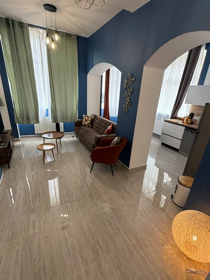 F3 Centre-ville, Parking Privé - Auxerre