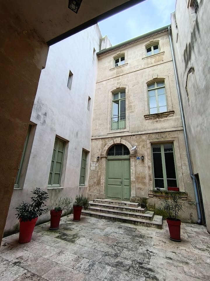 Le Douz'arles,  5 Voyageurs, Hyper Centre, Calme. - Fontvieille