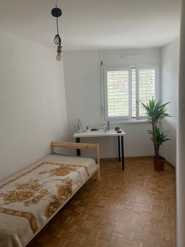 Chambre À Louer En Collocation - Morges