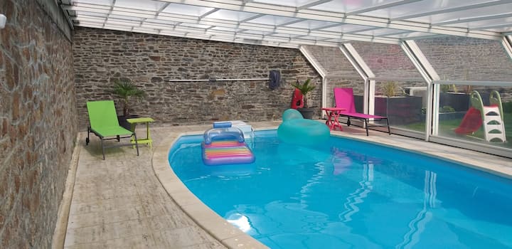 Maison Pontorson, Piscine. - Pontorson