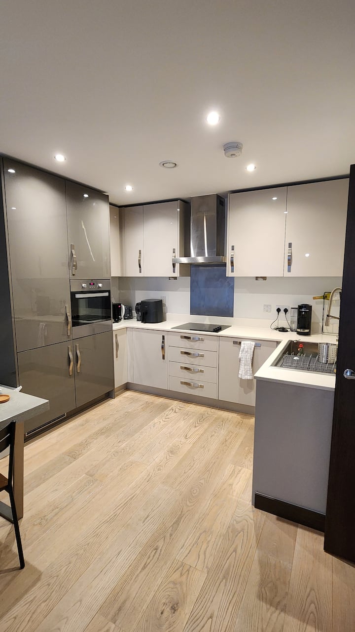 New 1 Bedroom Apartment In Dartford - Dartford