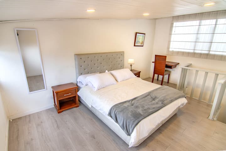 _ Sumptuous Habana Style 4-bedroom Pleasant House - Bogota