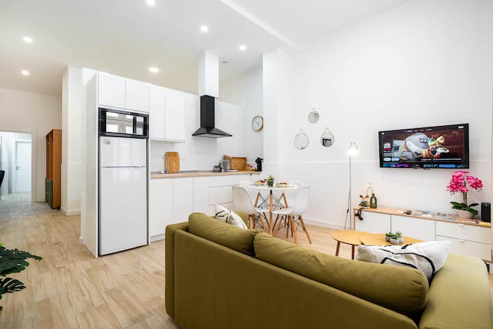 Elegante Loft En Almería Con Zona De Trabajo - Almería
