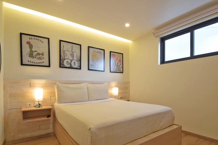 Zócalo Mío Suite 6 Queen Bed - Mexico City