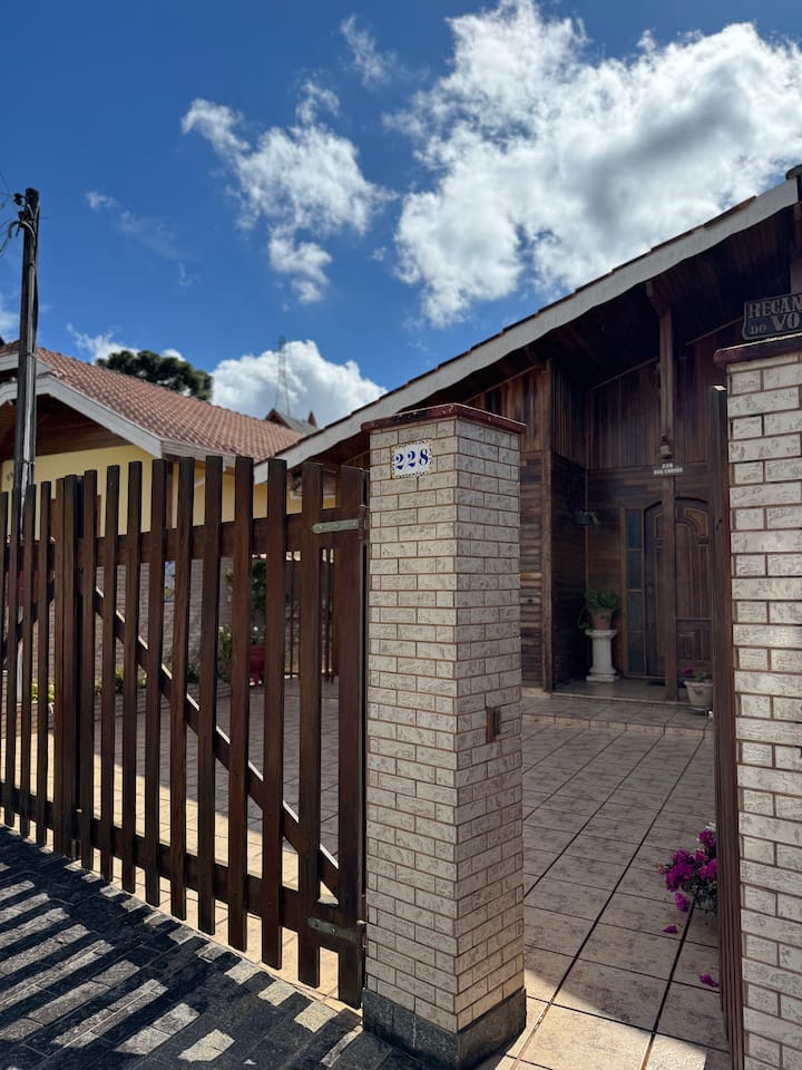 Casa Nova Terreno Individual - Campos do Jordão