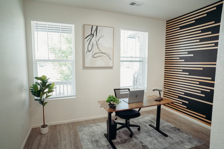 3br Cozy Home + Office, Close To Dia! Dogs Ok - Aurora, CO
