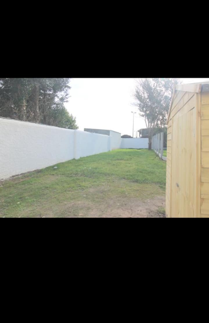 Bright Room, Great In Summers - Naas