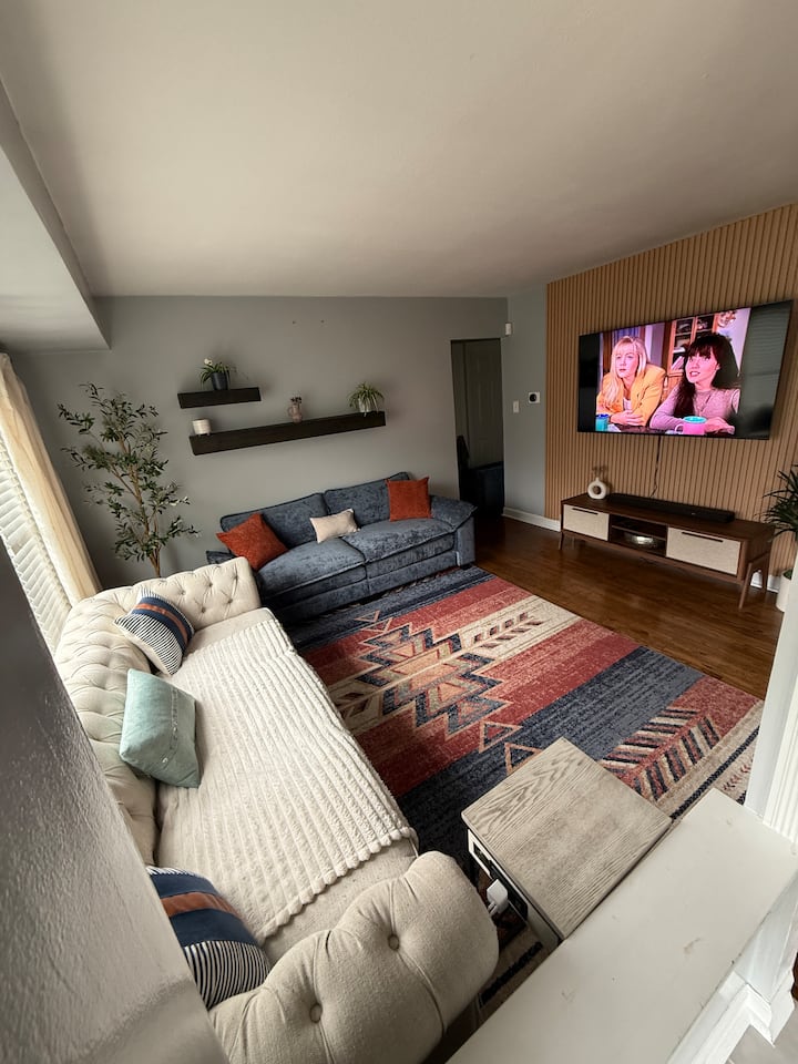 Prime Location Near Birmingham - Birmingham, MI