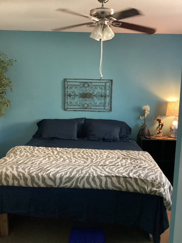 Captain's Quarters - Roseville, CA