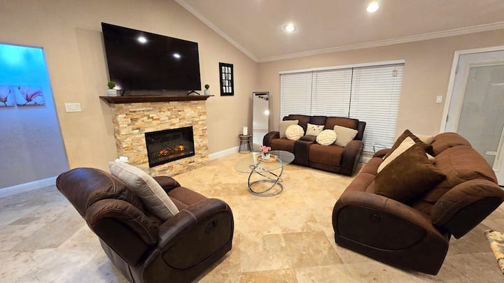 Dazzling Roomy Home In Houston - パーランド, TX