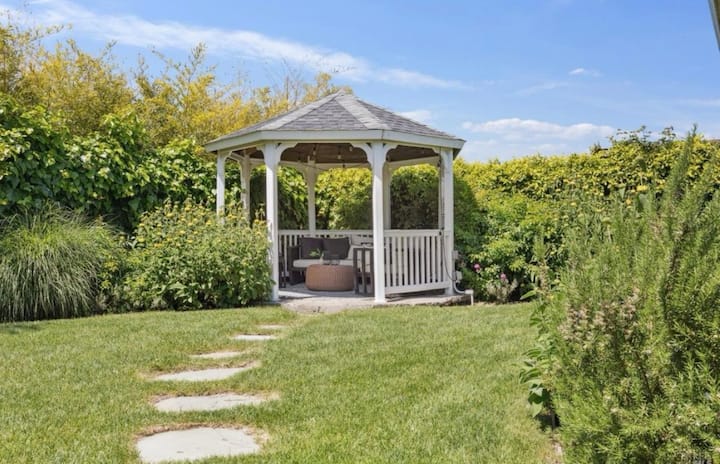 Garden Oasis - Fairfax, CA