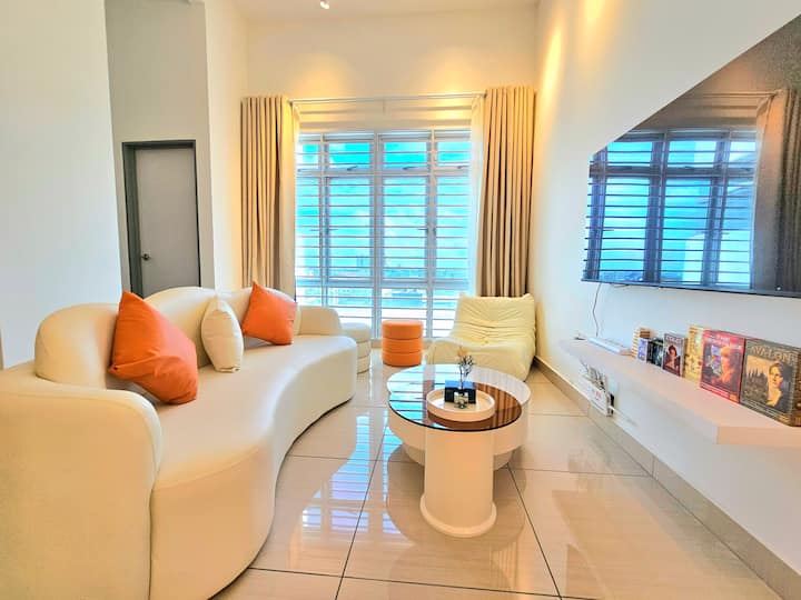 6pax Butter Manhattan Mount Austin Johor Bahru - Johor Bahru