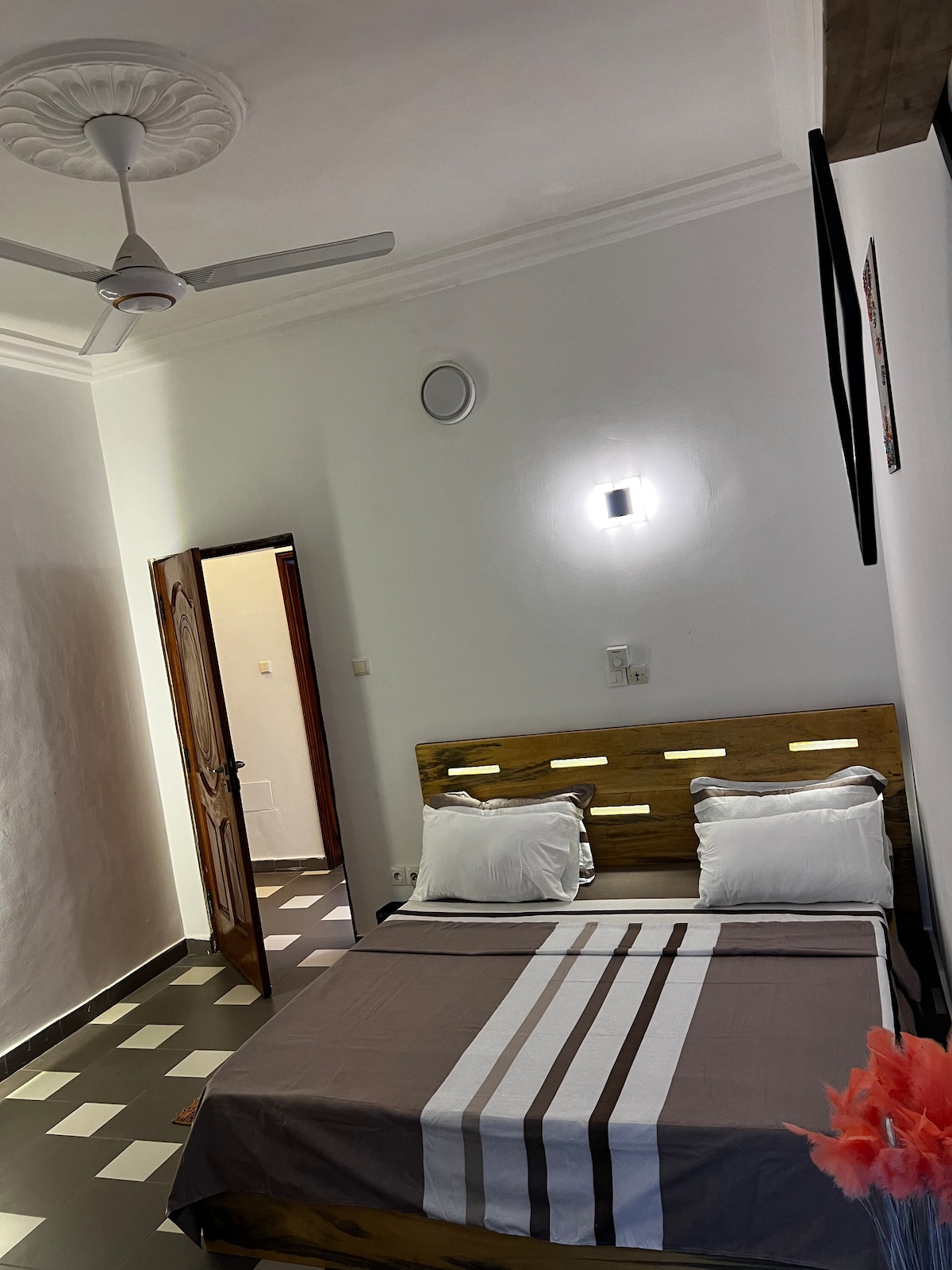 Apartamento de 2 dormitorios salón - Departamentos en renta en Cotonú ...